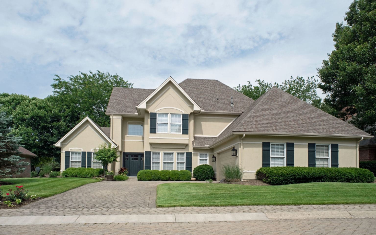 9 Shutter Colors for Tan Houses Trending in 2026