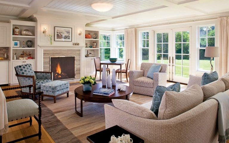 Cape Cod Style House: Blend of Classic and Contemporary