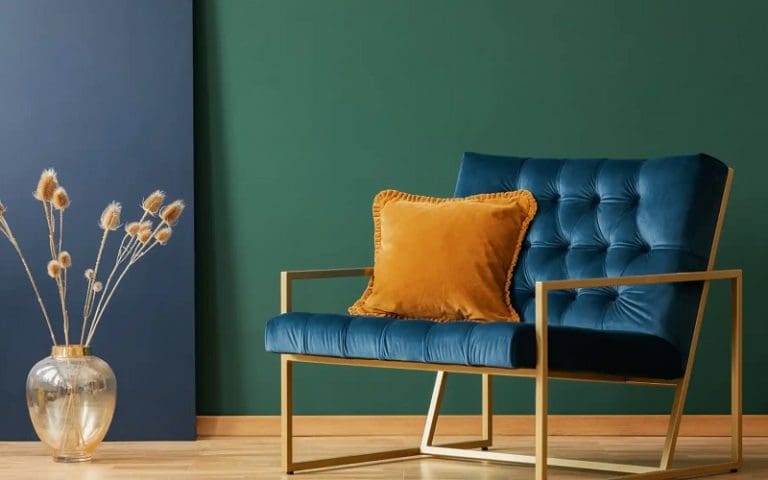 What Colors Go With Navy Blue? Unlocking the Perfect Palette